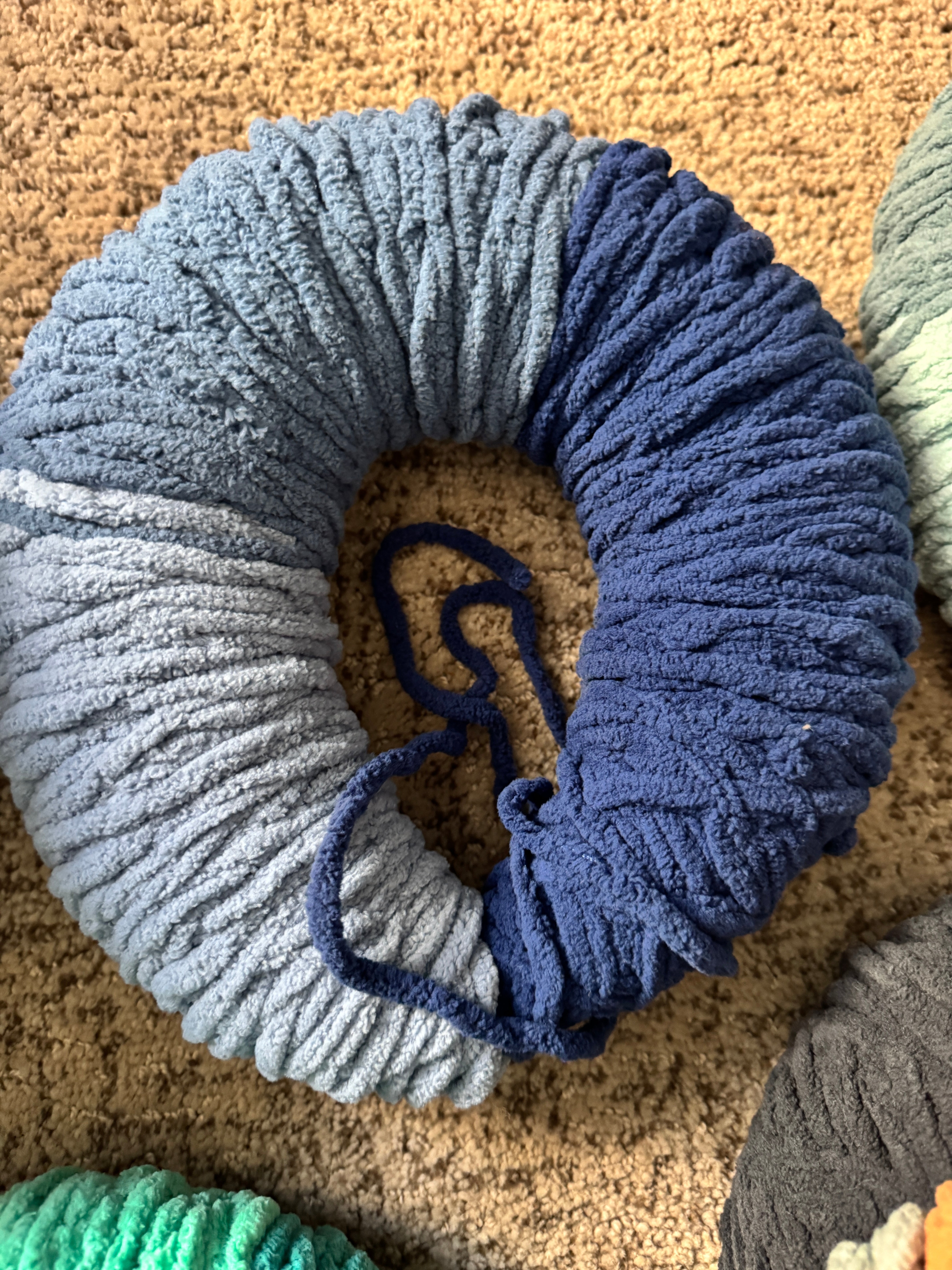 Indigo Fade Bernat O'go – Bobbles & Blooms